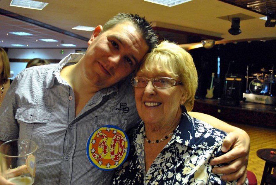 Allan Dickinson is fundraising for Bowel Cancer UK