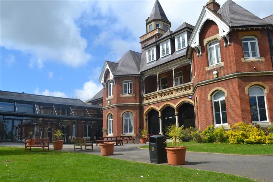 Sydenham High School GDST is fundraising for Disasters Emergency Committee