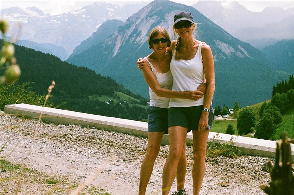 Alix Miller is fundraising for Bowel Cancer UK