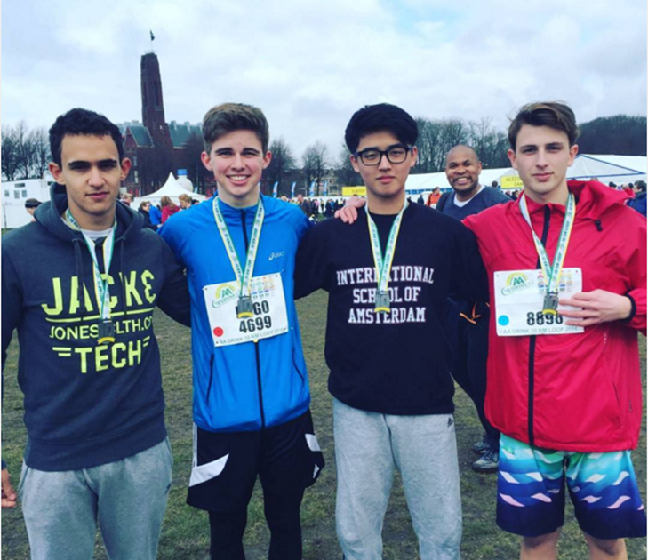 Hugo Debaig is fundraising for Macmillan Cancer Support