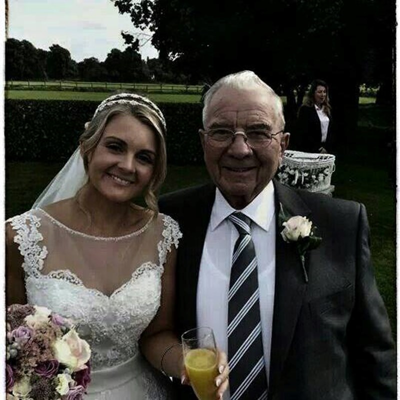 Hayley Atkinson is fundraising for Cancer Research UK