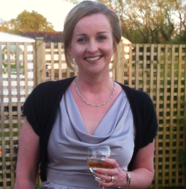 Shona Hogg is fundraising for Cancer Research UK