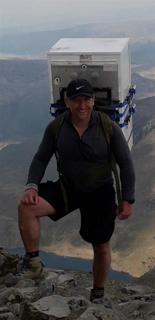 Darren Cowley is fundraising for Teenage Cancer Trust