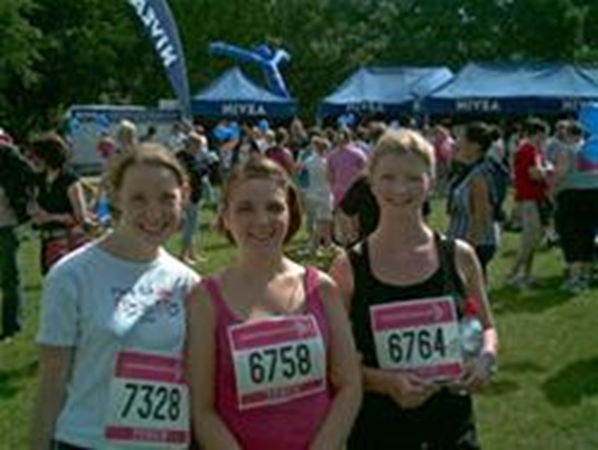 Polly Penter Is Fundraising For Cancer Research Uk