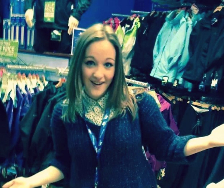 Ellen Griffiths is fundraising for Y Care International