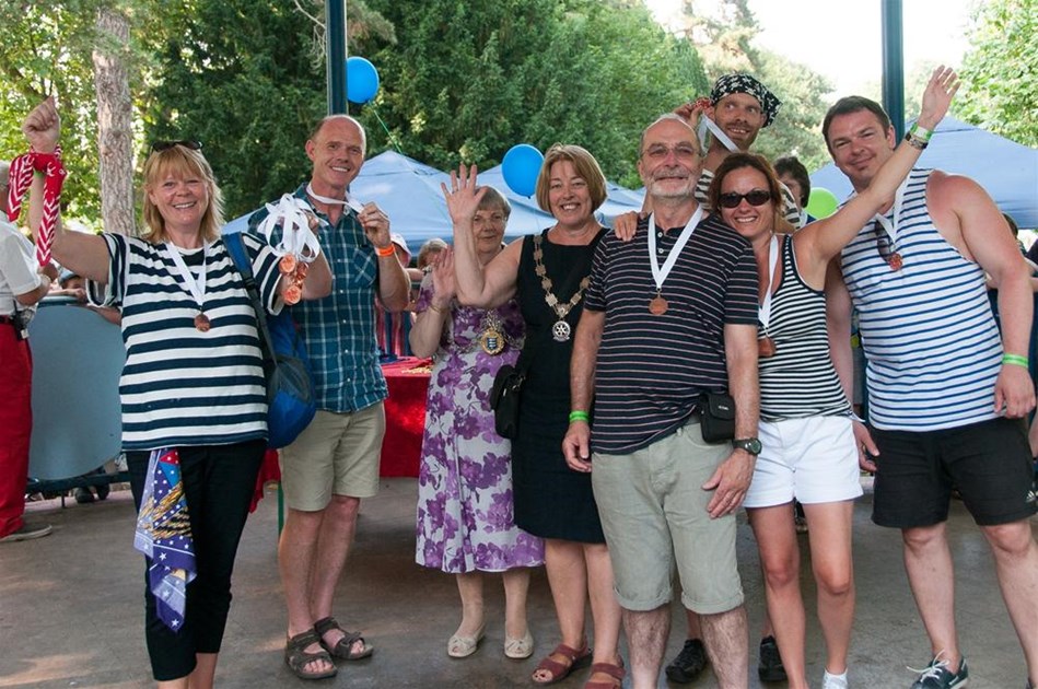 Mark Albrow is fundraising for RHLT