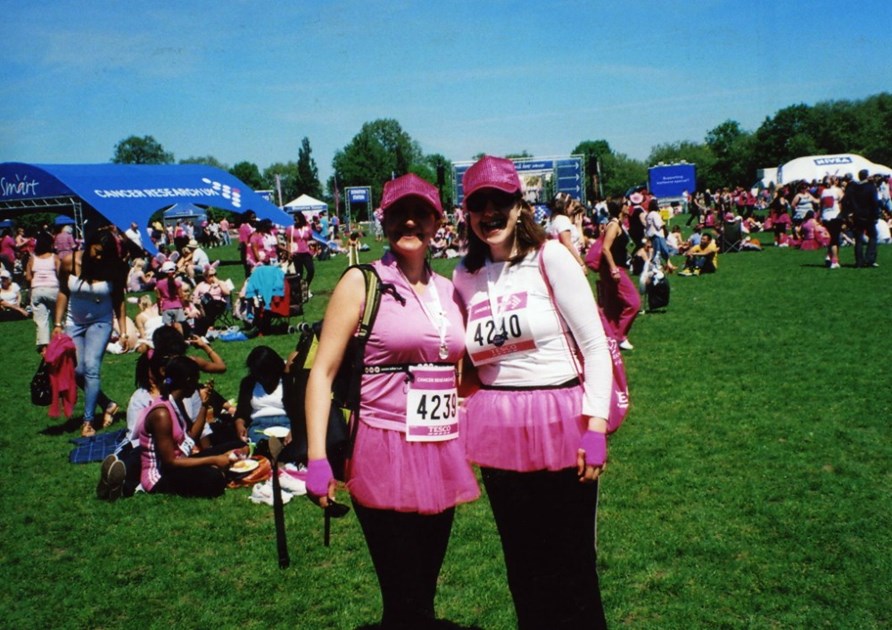 Lisa Sharman is fundraising for Cancer Research UK