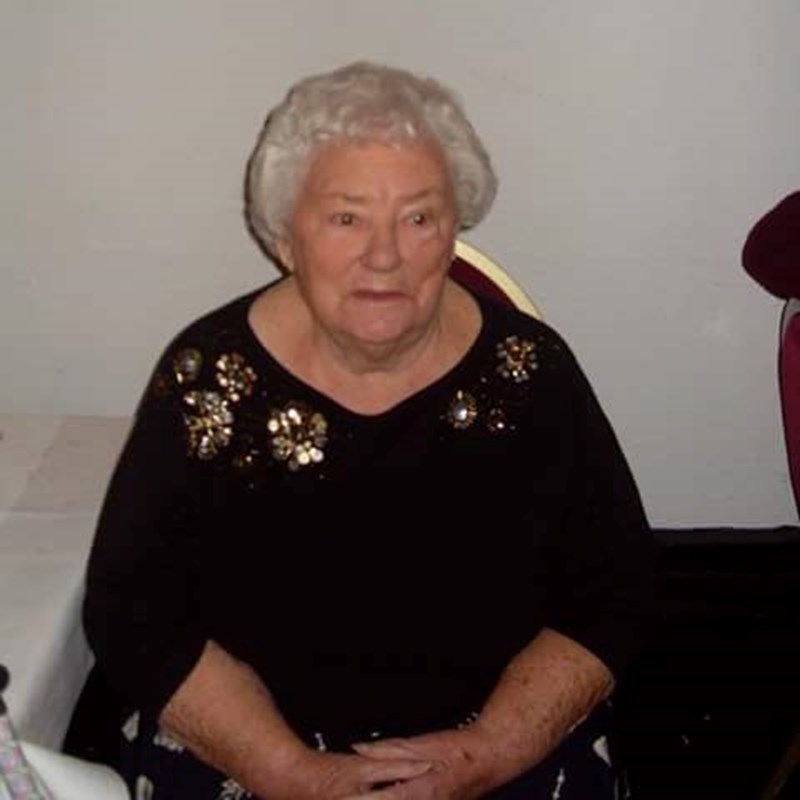 Sandra Hutton is fundraising for Alzheimer's Society