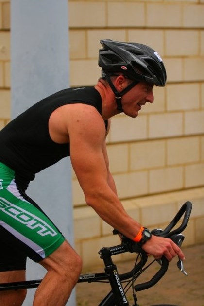 Simon Emmons is fundraising for Young Lives vs Cancer