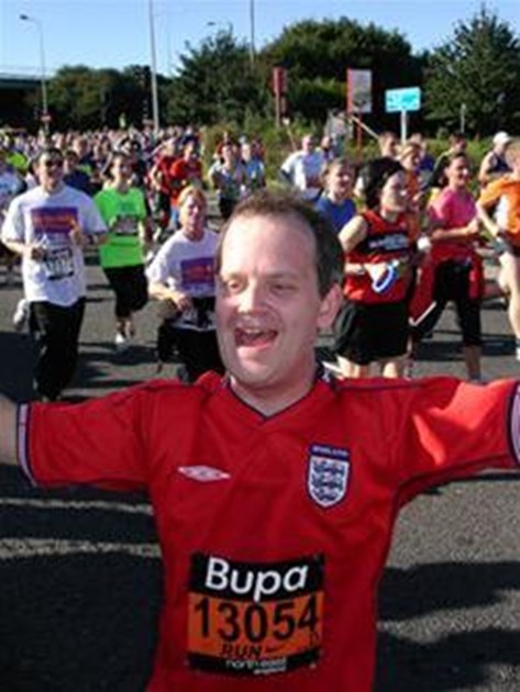 Harvey Neve is fundraising for Light for Children