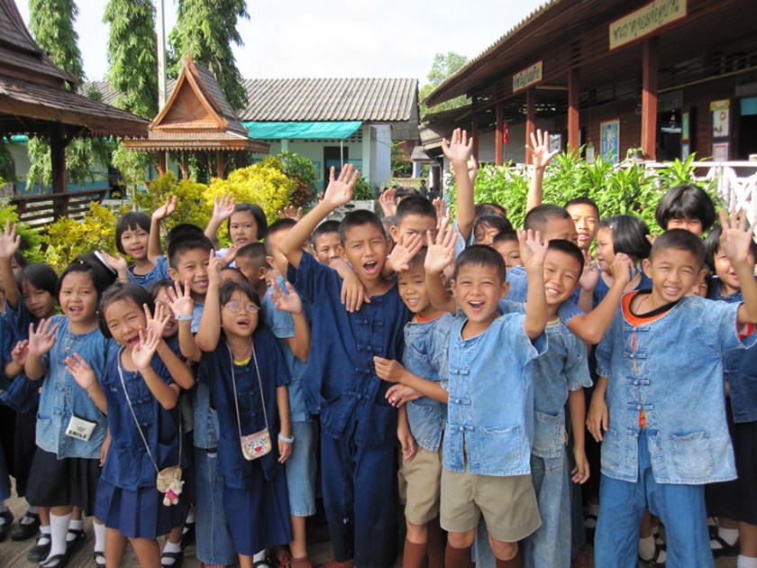 Caitlin Breheny is fundraising for VESL