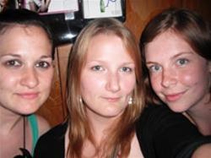 Rebecca Flannery is fundraising for Cancer Research UK