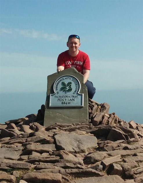 Andrew Spragg is fundraising for Macmillan Cancer Support