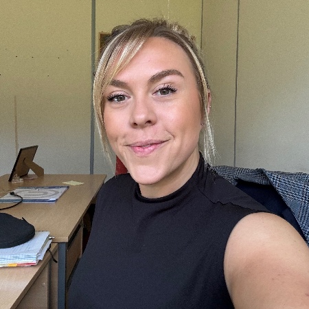 Madeleine Porter is fundraising for Macmillan Cancer Support