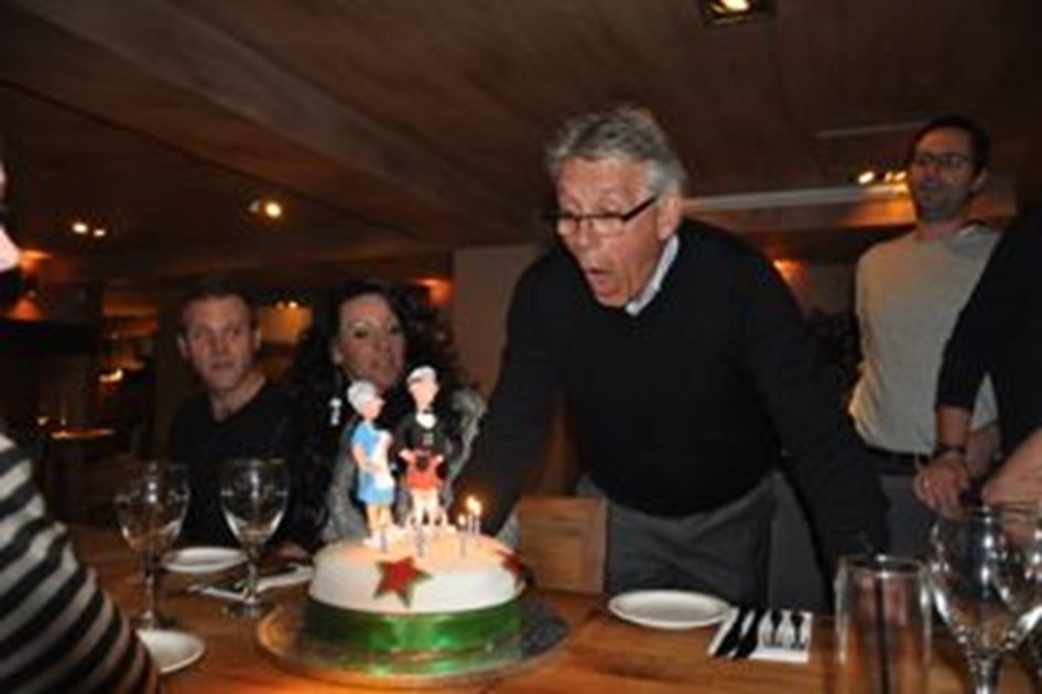 mark murdoch is fundraising for Cancer Research UK