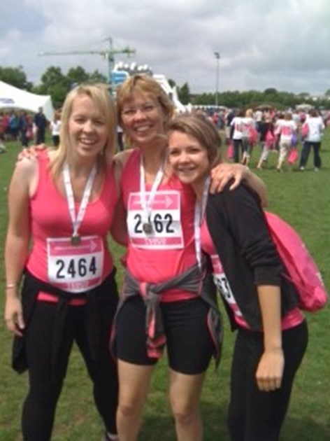 Laura Scull is fundraising for Dorothy House