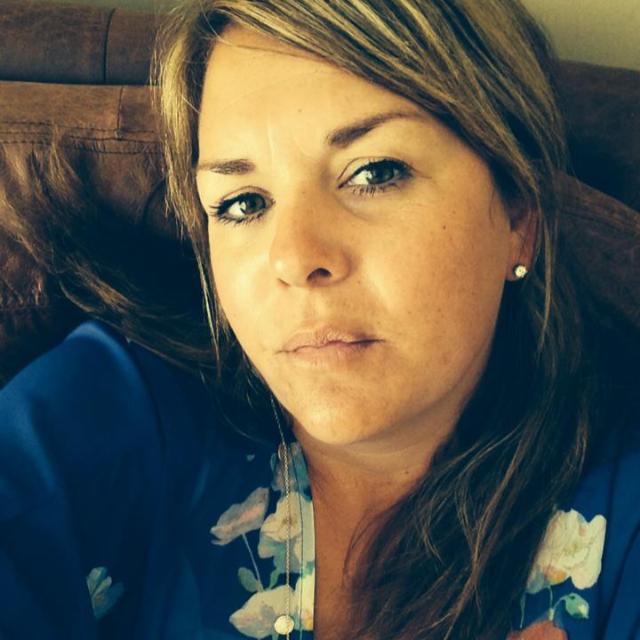 Sarah Disney is fundraising for Cancer Research UK