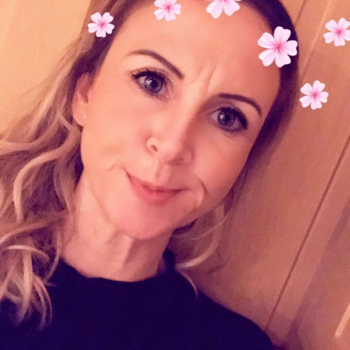 Michelle Exton is fundraising for Cancer Research UK