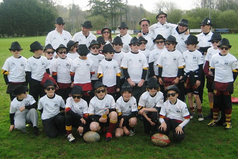 Mark Tomlinson is fundraising for Longfield