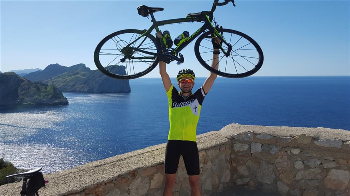 Richard Bartlett is fundraising for The Peter Willmott Foundation