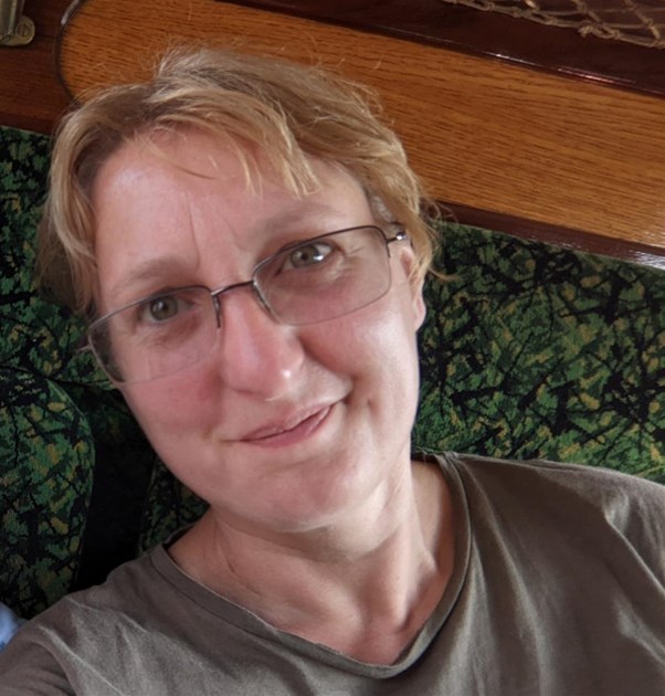 angela tracy cashmore is fundraising for Dementia UK