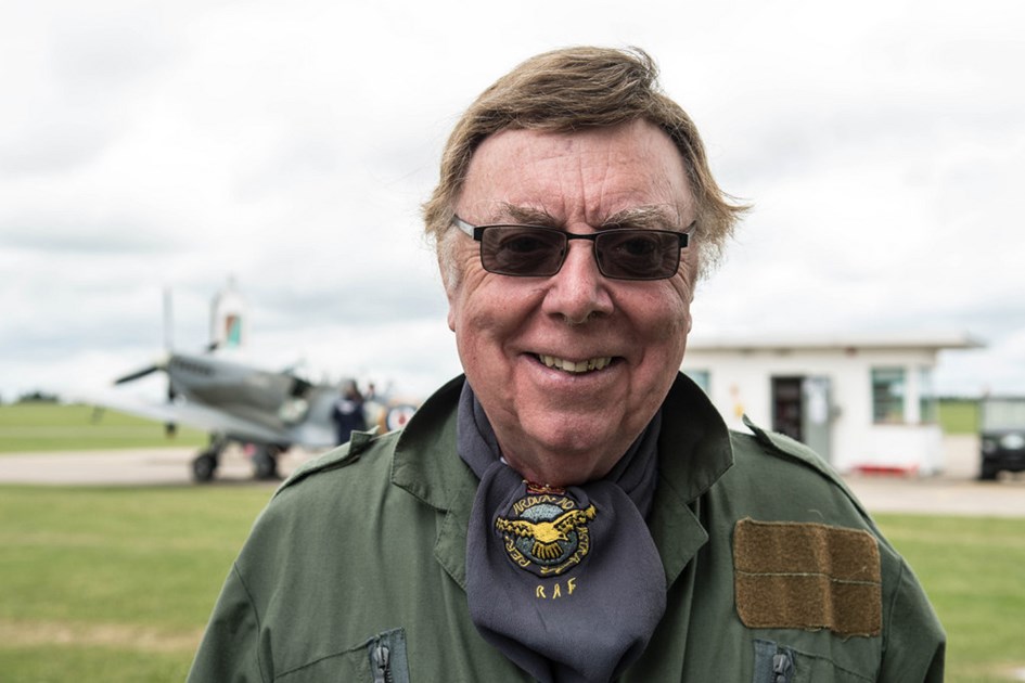 Ron Merchant is fundraising for Stand Up To Cancer - a Cancer Research ...