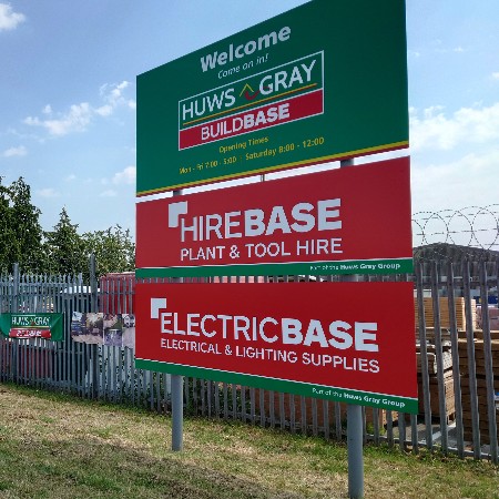 Huws Gray Buildbase Oxford is fundraising for Breast Cancer Now