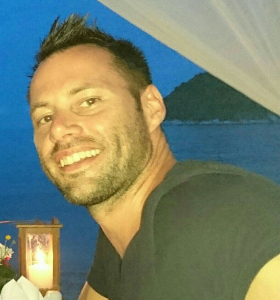 Andy Whitaker is fundraising for Cancer Research UK
