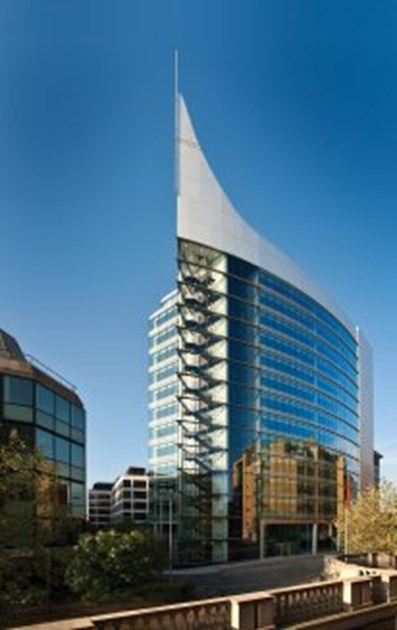 Simone Hall is fundraising for Royal Berks Charity