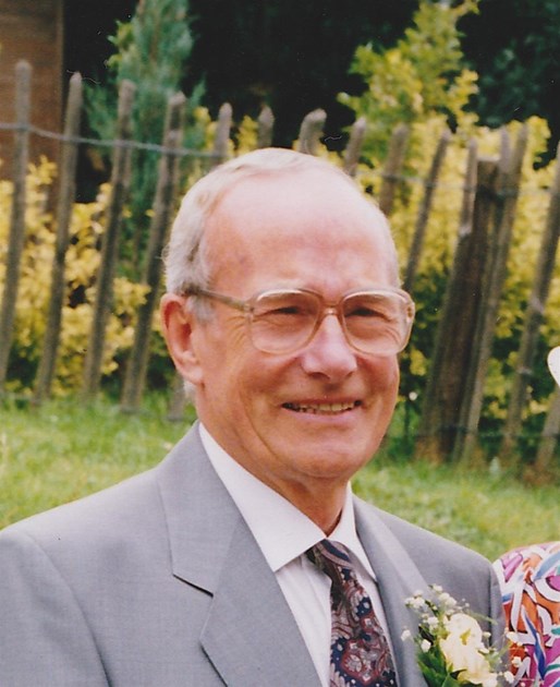 Steve Uzzell is fundraising for Crohn’s & Colitis UK