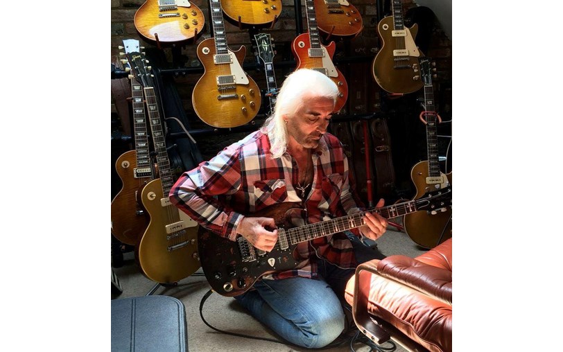 Robin Elvin Remembered is fundraising for Cancer Research UK