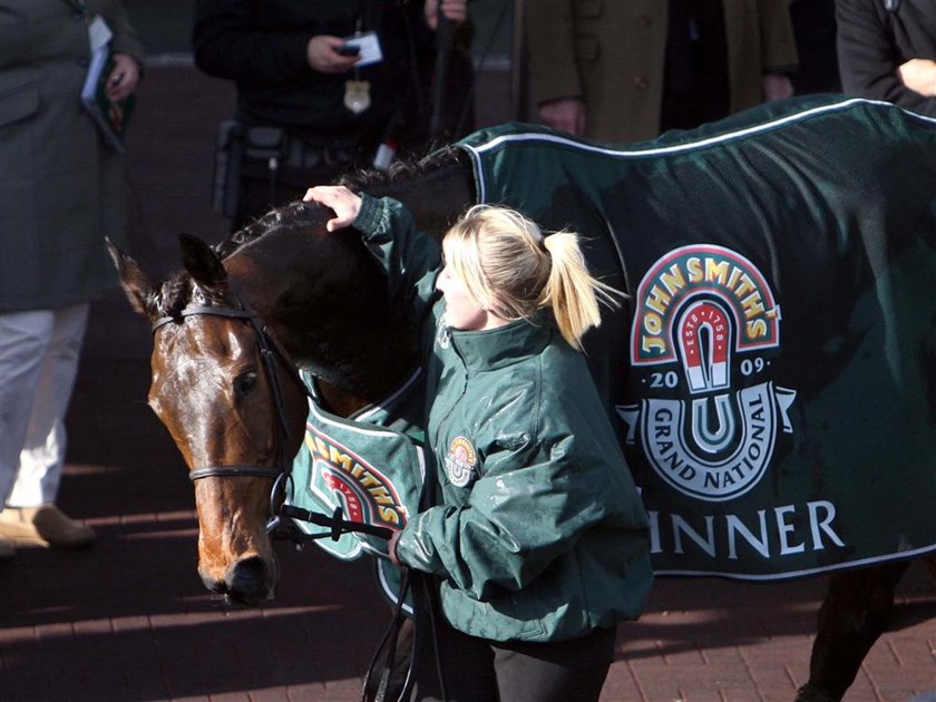 sarah McQueen is fundraising for RoR