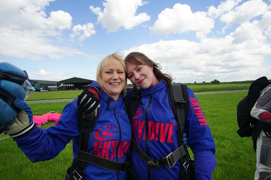 Lynne Rossiter is fundraising for Sheffield Hospitals Charity