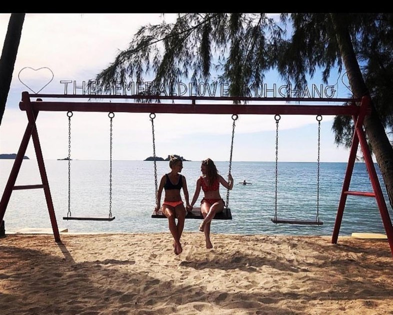 Hayley Davidson is fundraising for Endometriosis UK