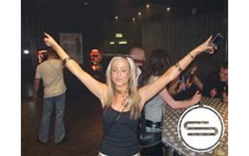 Lucy Gregson is fundraising for Cancer Research UK