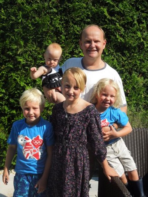 Andrew Jarvis is fundraising for O2e