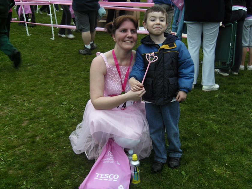 Sarah Widdowson is fundraising for Cancer Research UK