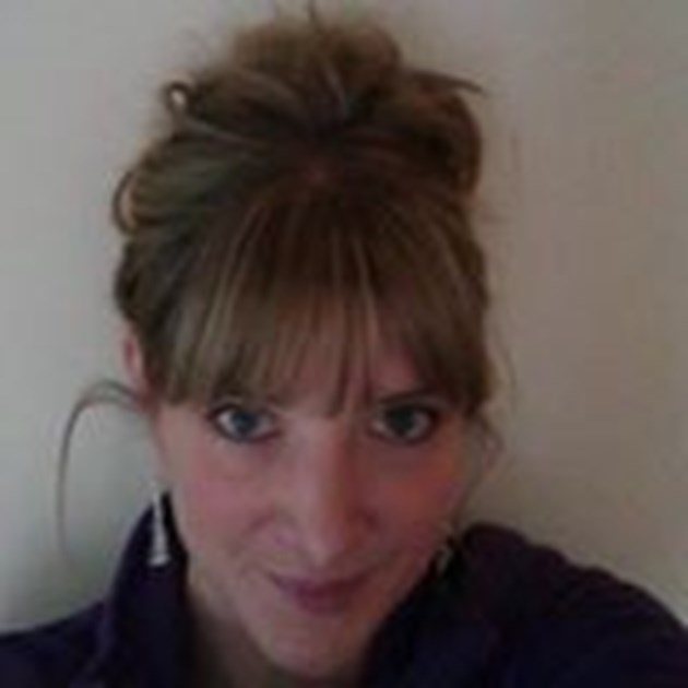 Holly Bailey is fundraising for Rethink Mental Illness