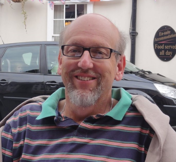 Simon Want is fundraising for St Helena Hospice