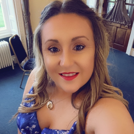 Rachel Webb is fundraising for Macmillan Cancer Support