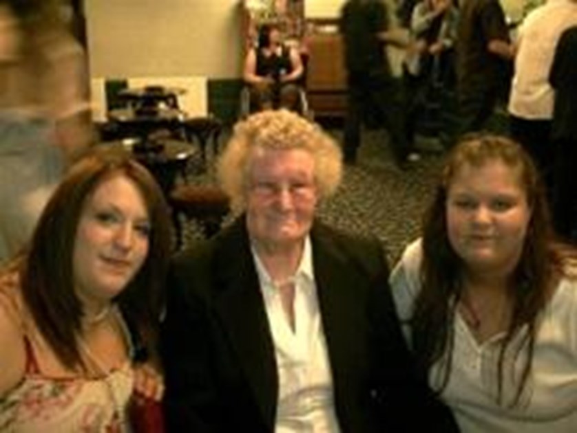 Rebecca Wheeler is fundraising for Cancer Research UK