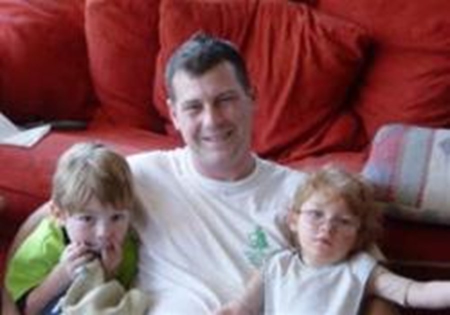 Mark Ahrens is fundraising for bibic