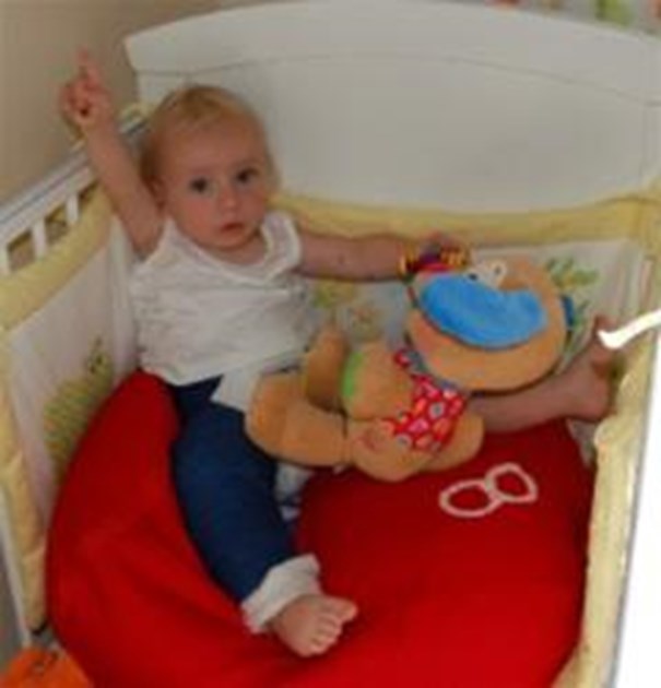 Sara Macintosh is fundraising for Meningitis Research Foundation
