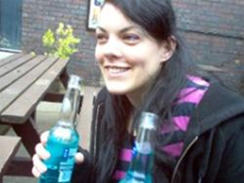 Lisa Bassett is fundraising for Cancer Research UK