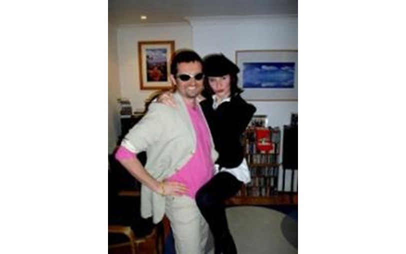 Elizabeth Hogben is fundraising for Helen & Douglas House