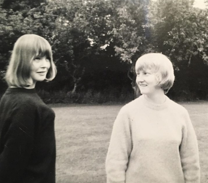 Lydia Hampson is fundraising for Rowcroft Hospice