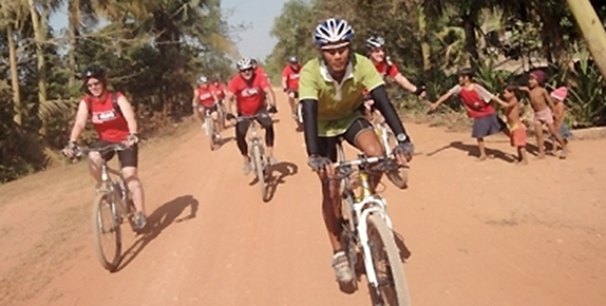 Neil Turton is fundraising for MAG (Mines Advisory Group)