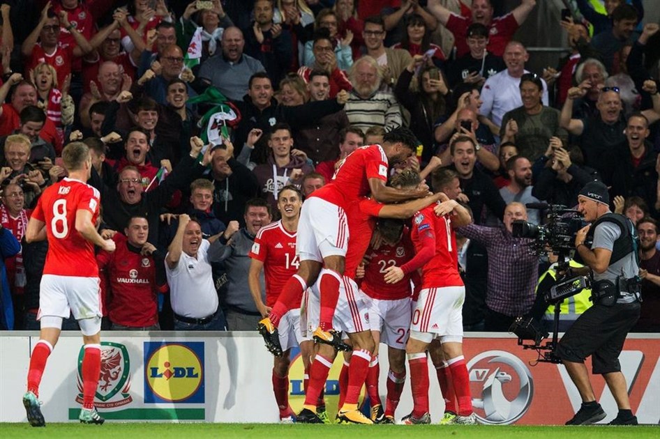 Ashton Adams is fundraising for Gol