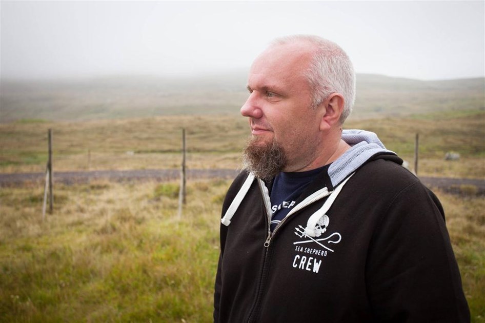 Nick Bartlett is fundraising for Captain Paul Watson Foundation UK