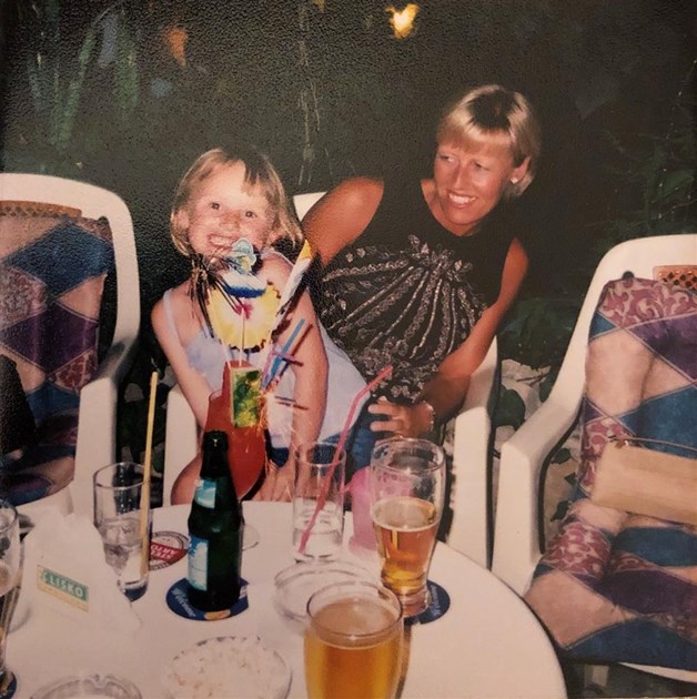 Alexandra Batty is fundraising for Cancer Research UK